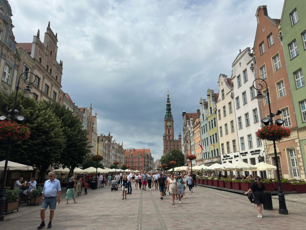 El IJM participa en The 89 School, una escuela inmersiva sobre el comunismo en Polonia ...